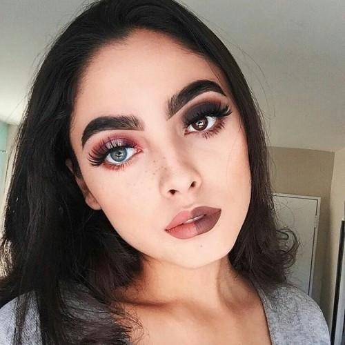 Blue Contact Lenses - Natural Eye Colour - Ice Milk Blue| ELITElenses.com®